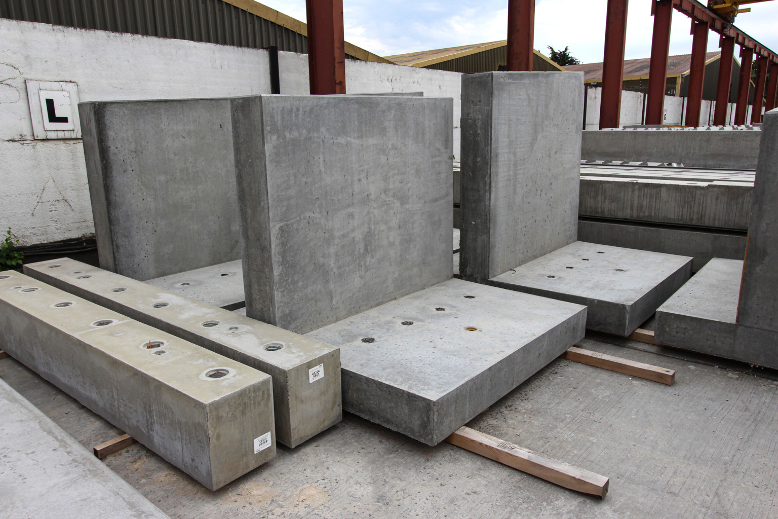 Precast Concrete Retaining Walls | Concrete L Shaped Walls
