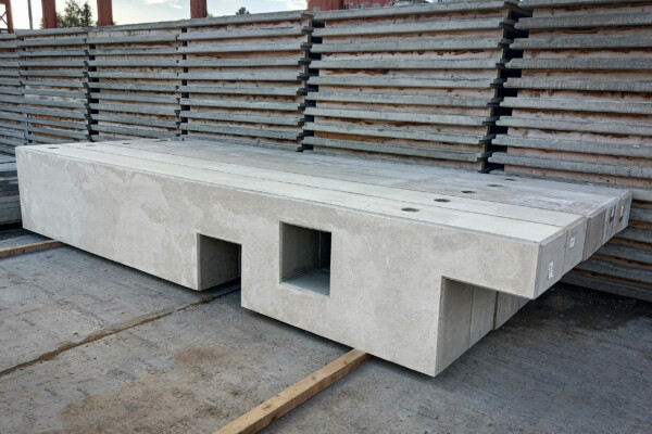 Precast Concrete Railway Platforms | Railway Solutions | Milbank